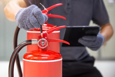 ¿Cuál es la caducidad de un extintor? - Seguridad JCH